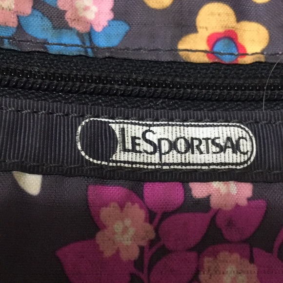 Lesportsac | Bags | Vintage Lesportsac Flower Small 3 Section Bag Vguc ...